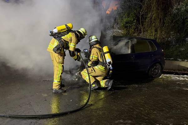 Rhein-Sieg-Kreis: PKW gerät am Sonntagabend in Oberdollendorf in Brand ...